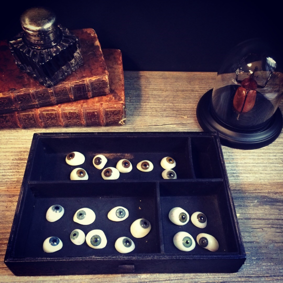 Antique glass eye - cristal ball