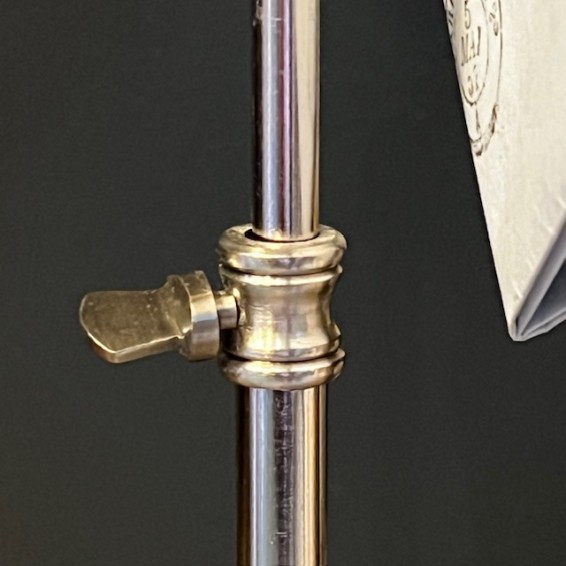 Letter clamp on stand