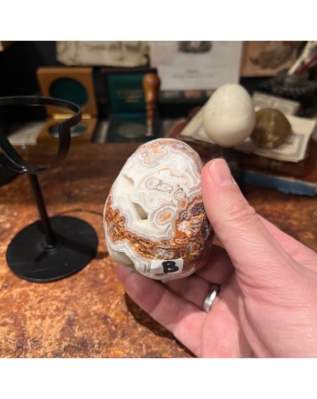 Oeuf d'Agate sur socle - Madagascar - Teintes naturelles